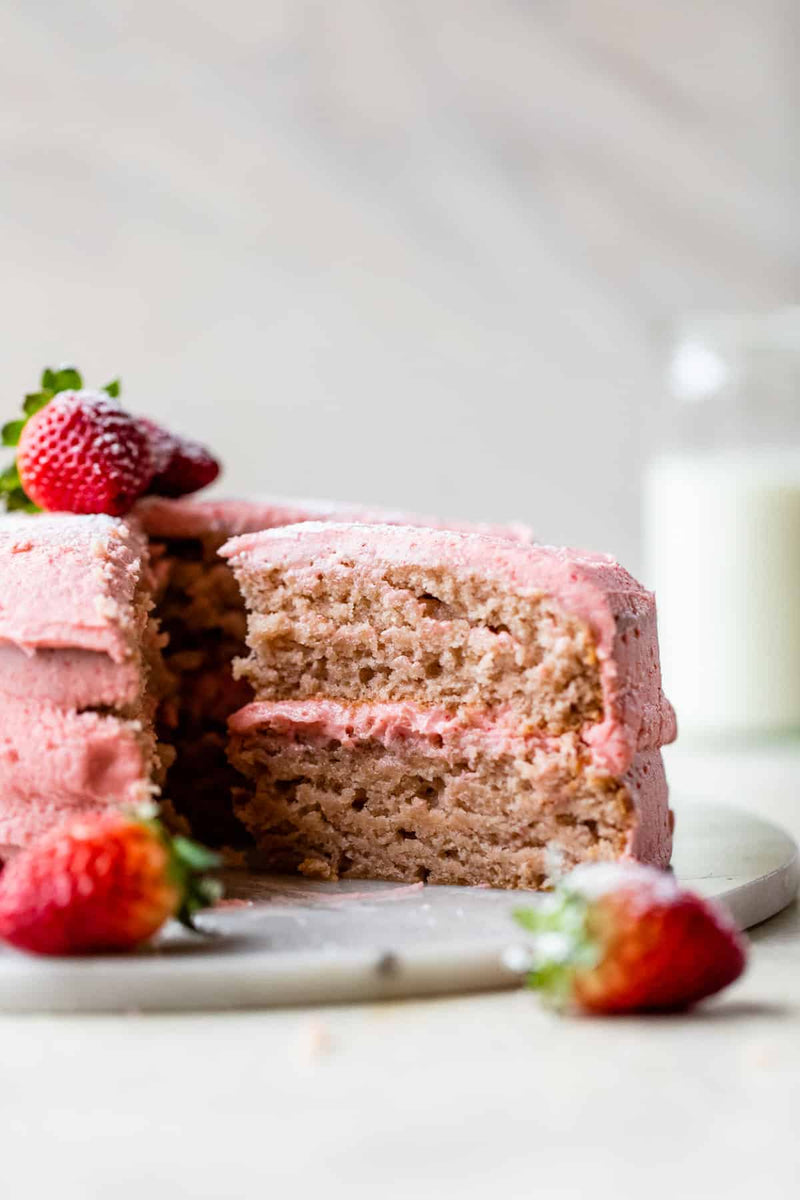 Vegan Strawberry Cake – Mobivycom